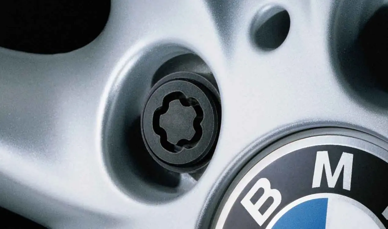 BMW Wheel Locks Set - Auto Classic BMW | Official BMW Store